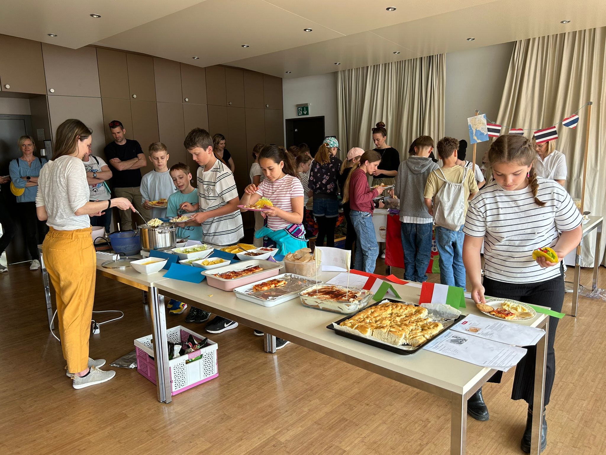 5. Klassen: Food-Festival - Schule Nottwil